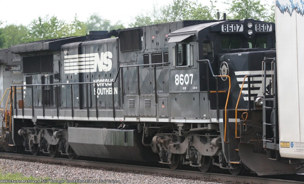 NS 8607